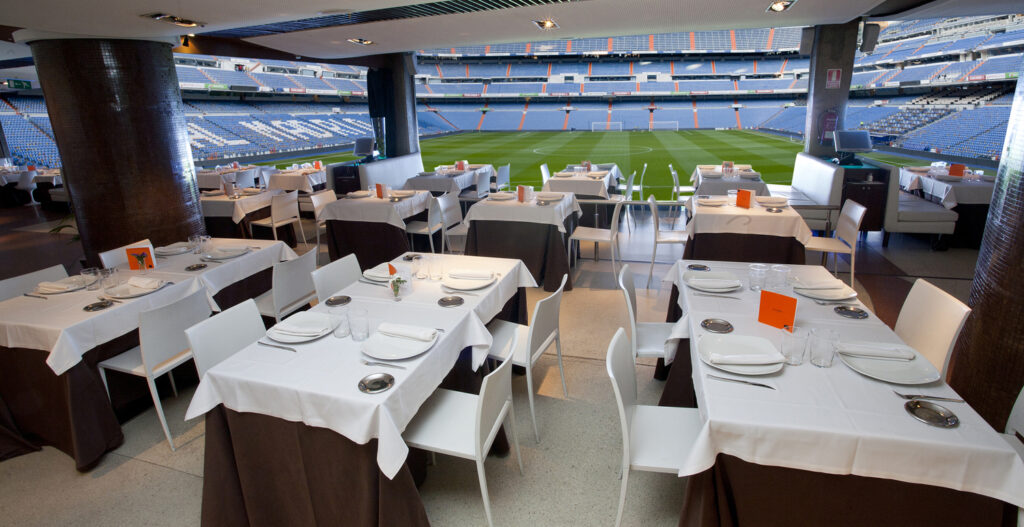 Real Café Bernabéu restaurante real Madrid eventos cenas grupo Madrid